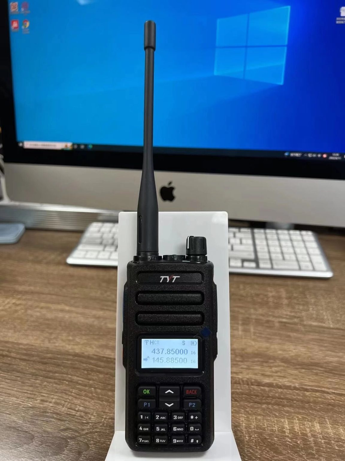 TYT DMR Radio MD-750 Walkie Talkie 5W VHF UHF Two Way Radio FM ...